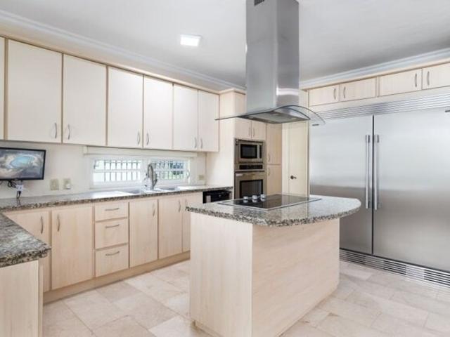 Urb Caguas Real Calle Alcazar # A, Caguas, Home For Sale