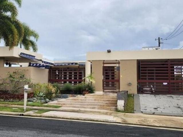 Urb Caparra Calle Yagrumo Hls # G, Guaynabo, Home For Sale