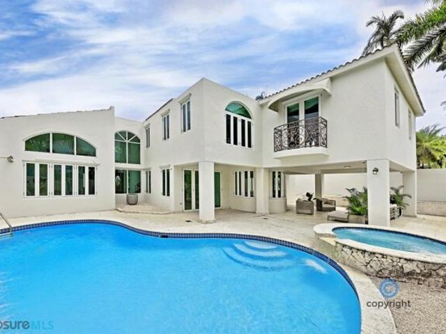 Urb Montehiedra Calle Falcon, San Juan, Home For Sale
