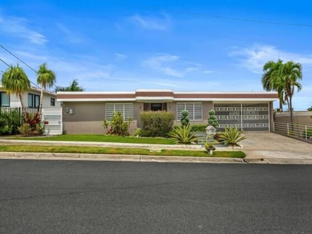 Urb Santa Paula Calle Las Colinas #,guaynabo, Home For Sale
