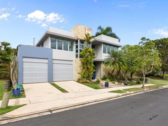 Urb Senderos En Montehiedra Unit,san Juan, Home For Sale