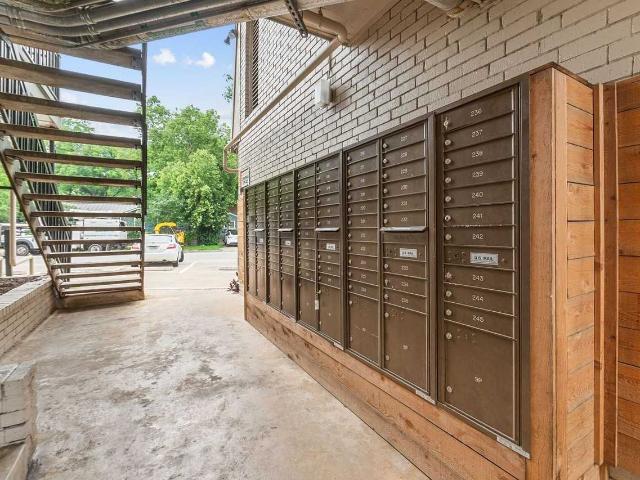 Urban Villas 2 Bedroom Apartment for Rent at 4411 Airport Blvd, Austin, TX 78722 Upper Boggy Creek