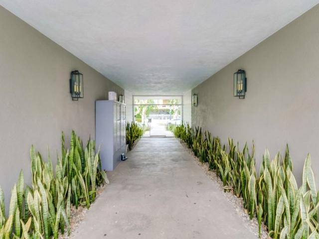 Urban Comfort Meets Connectivity in Downtown Inglewood 1 Bedroom Apartment for Rent at 115 N Eastwood Ave, Inglewood, CA 90301
