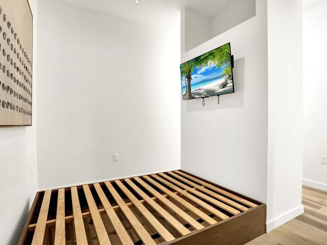 Urban Loft Co. Memphis 1 Bedroom Apartment for Rent at 440 Monroe Ave, Memphis, TN 38103 New Pathways