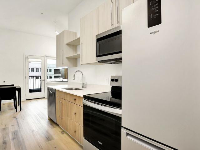 Urban Loft Co. Memphis 1 Bedroom Apartment for Rent at 440 Monroe Ave, Memphis, TN 38103 New Pathways