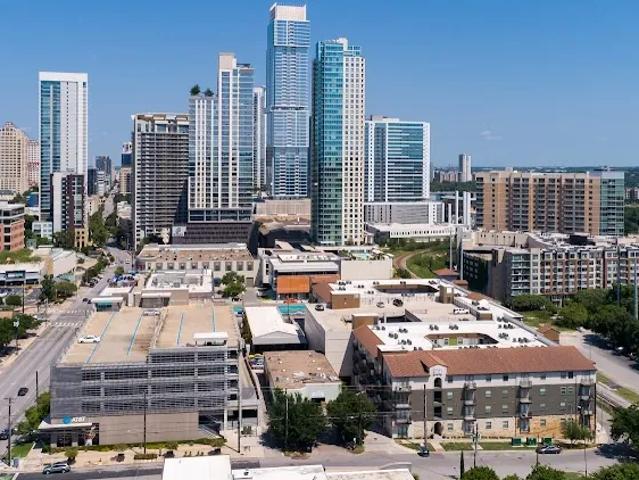 Urban Luxury Apartments — Pool & Fitness Center — 1BR/1BA + Special Offer