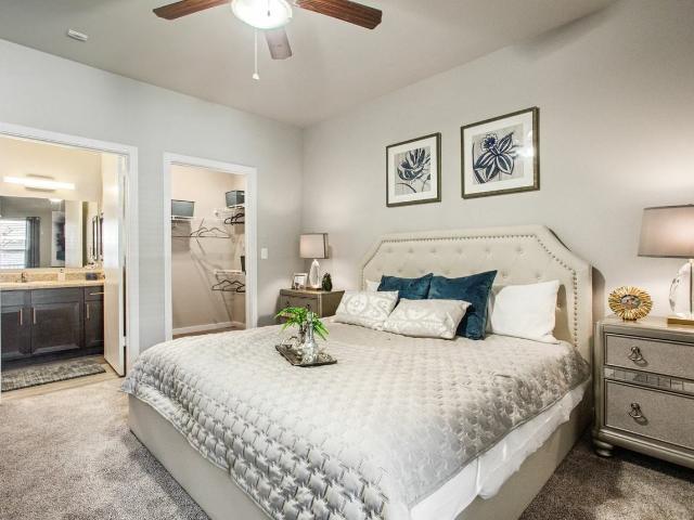 Urban Oaks at Conroe 1 Bedroom Apartment for Rent at 2086 Porter Rd, Conroe, TX 77301