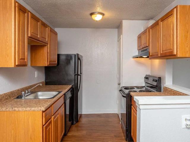 Urban Oaks @ 51st Apartments 1 Bedroom Apartment for Rent at 2102 E 51st St, Tulsa, OK 74105 Heller Park