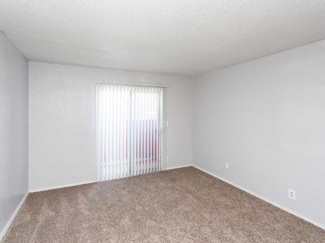 Urban Oaks @ 51st Apartments 1 Bedroom Apartment for Rent at 2102 E 51st St, Tulsa, OK 74105 Heller Park