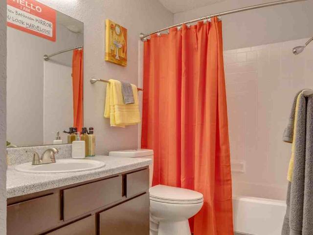 Urban Oaks @ 51st Apartments 2 Bedroom Apartment for Rent at 2102 E 51st St, Tulsa, OK 74105 Heller Park