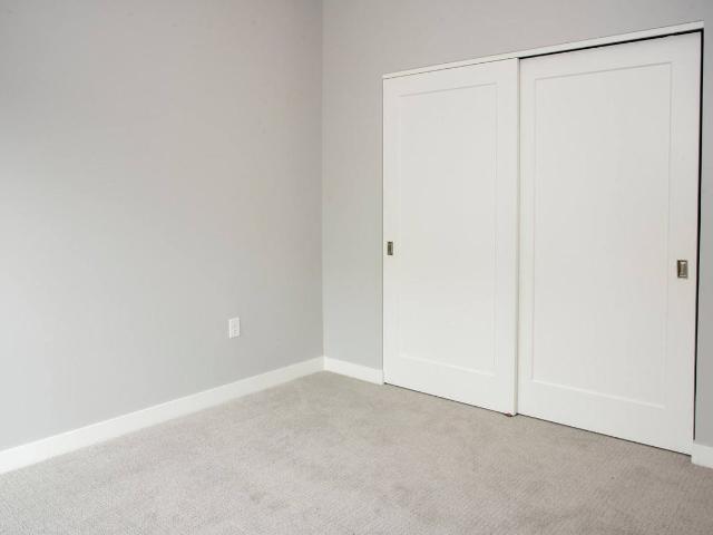 Urban Park I and II Apartments 1 Bedroom Apartment for Rent at 3601 Phillips Pkwy, St. Louis Park, MN 55426 Aquila