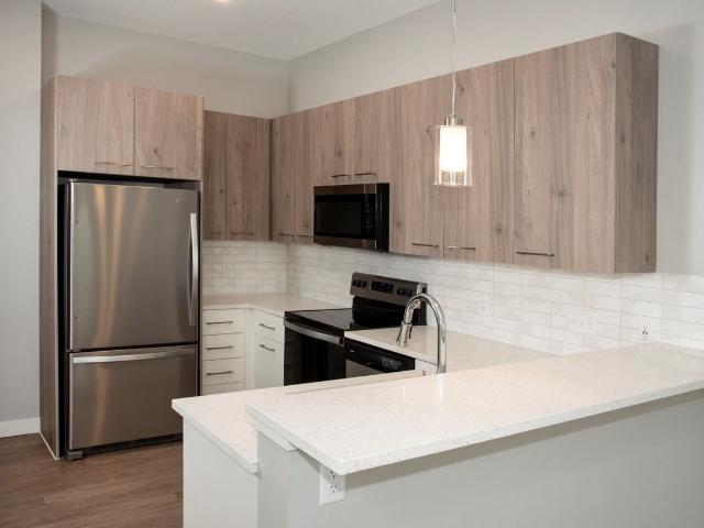 Urban Park I and II Apartments 1 Bedroom Apartment for Rent at 3601 Phillips Pkwy, St. Louis Park, MN 55426 Aquila