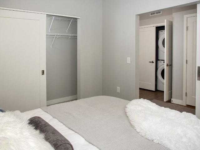 Urban Park I and II Apartments 2 Bedroom Apartment for Rent at 3601 Phillips Pkwy, St. Louis Park, MN 55426 Aquila