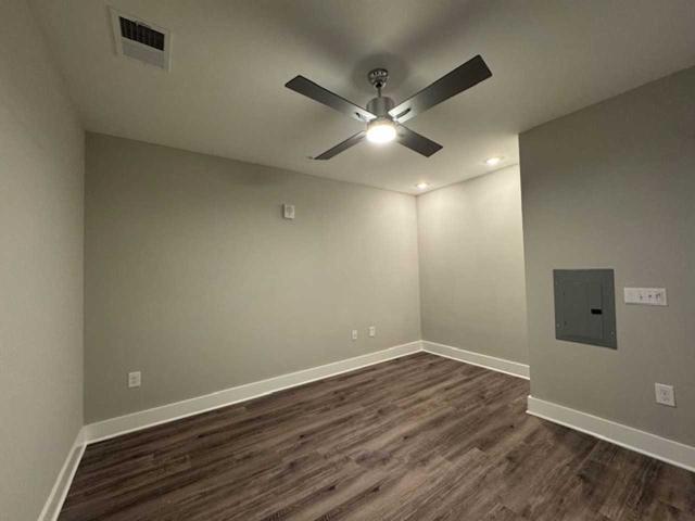 Urban Place 1 Bedroom Apartment for Rent at 400 E Chatham St, Cary, NC 27511