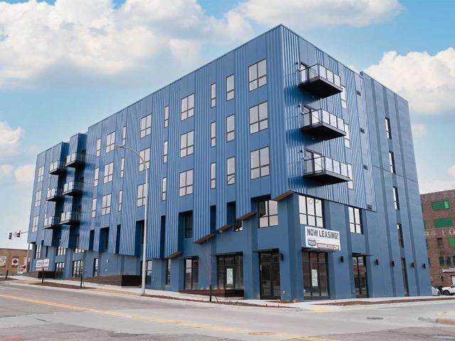 Urbane 1220 2 Bedroom Apartment for Rent at 1220 4th St, Sioux City, IA 51101 Downtown Sioux City