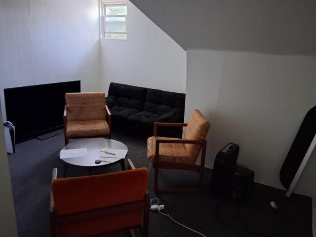 URGENT 1 Room Downtown NB