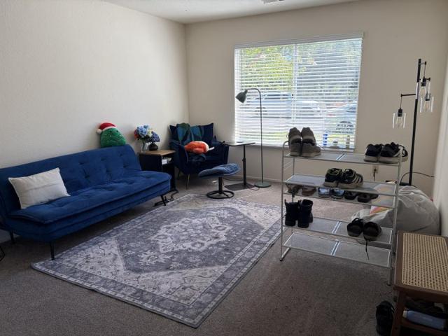 [Urgent] 2026 2027: Seeking new roommate