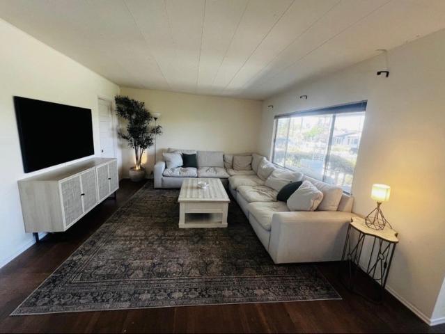 Urgent! Looking to sign new lease September 1st