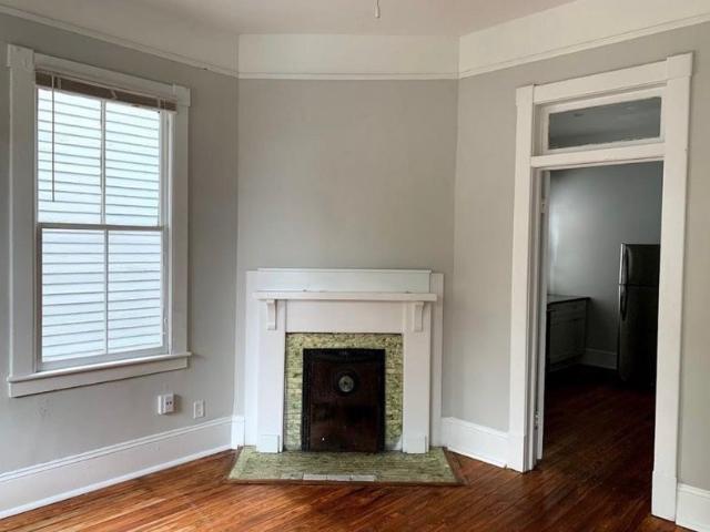 URGENT LEASE TAKEOVER SEPT 1 NEAR FORSYTH PARK