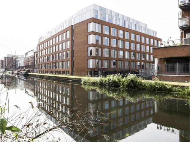 URGENT: Studio in London/ Official Contract/29 Aug