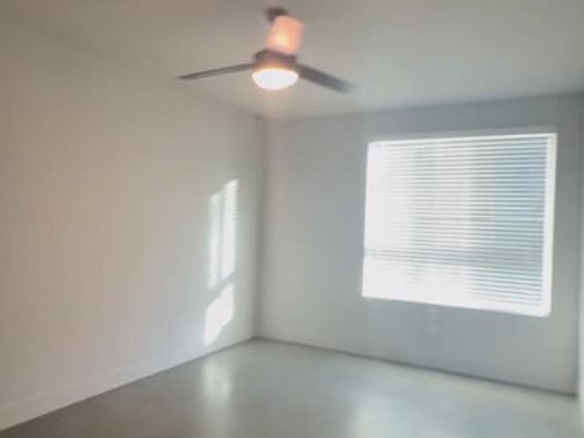 URGENT ROOM AVAILBLE TO FILL IN 2 BED APARTMENT