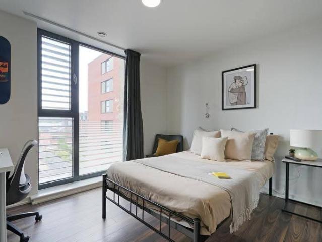 Urgent Tenancy takeover! 1 bed 1 bath studio