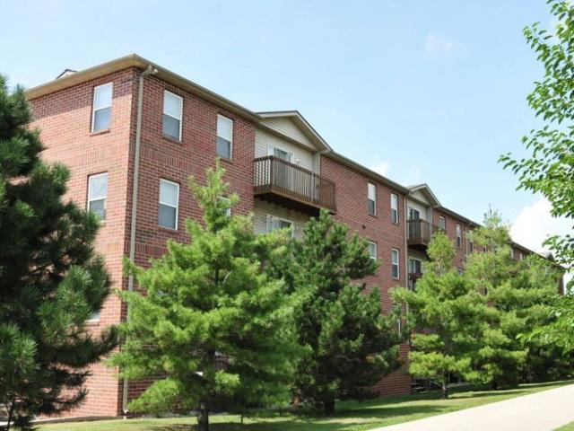 Urgently looking for a fourth female roommate!