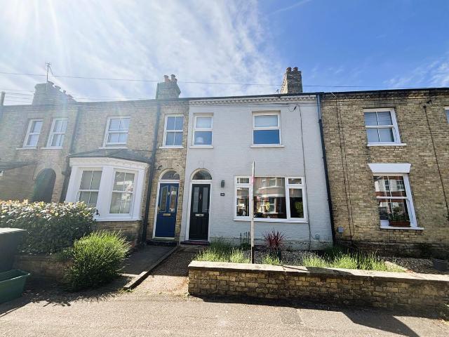 Uridge Road, Tonbridge TN10, 2 bed property to rent, £1,750 pcm | PrimeLocation