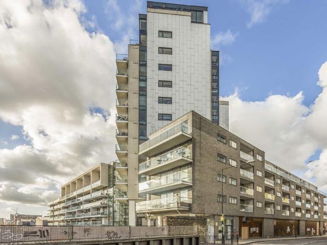 Ursula Gould Way, Limehouse E14, 1 bed flat to rent, £2,000 pcm | PrimeLocation