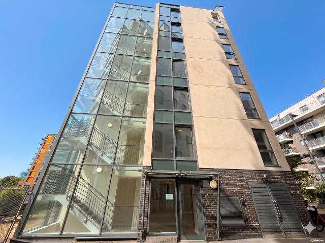 Ursula Gould Way, London E14, 2 bed flat to rent, £2,499 pcm | PrimeLocation