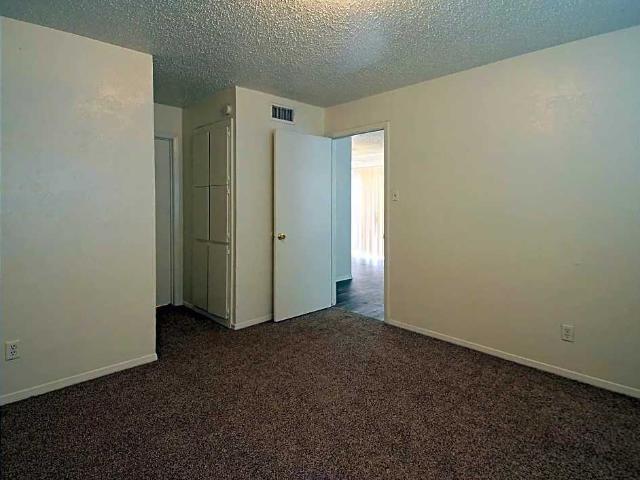 Utopia Place Apartments 1 Bedroom Apartment for Rent at 444 Utopia Ln, San Antonio, TX 78223 Highland Hills