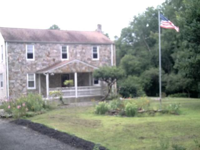 Utilities Included_Cozy 1 Bed 1 Bath Unit in Marlb