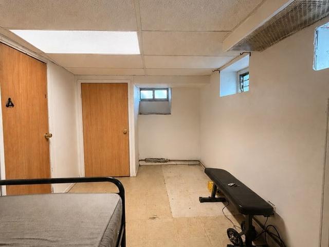 Utilities included Room in Private Home