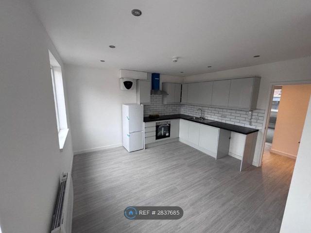 Uttoxeter Road, Stoke On Trent ST3, 1 bed flat to rent, £700 pcm | PrimeLocation