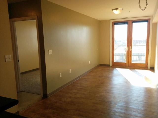 UV Elliott 1 Bedroom Apartment for Rent at 650 S 29th St, Louisville, KY 40211 Russell