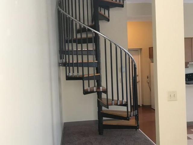 UV Seven Oaks 2 Bedroom Apartment for Rent at 701 W Oak St, Louisville, KY 40203 Limerick