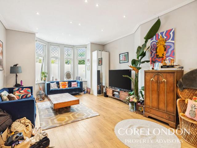 Uxbridge Road, Acton W3, 1 bed flat to rent, £8,992 pcm | PrimeLocation