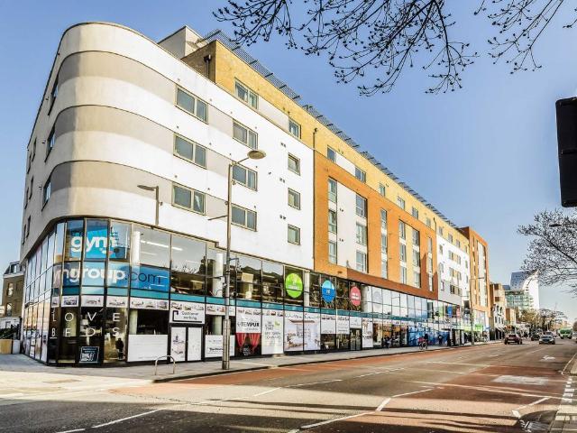 Uxbridge Road, Ealing W13, 2 bed flat to rent, £2,401 pcm | PrimeLocation