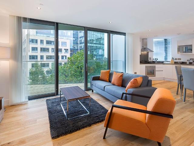 Uxbridge Road, Ealing Broadway W5, 2 bed flat to rent, £3,100 pcm | PrimeLocation
