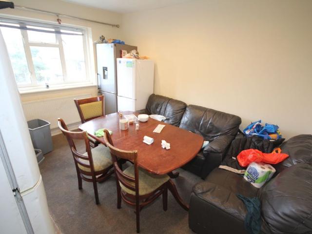Uxbridge Road, Hillingdon, UB10