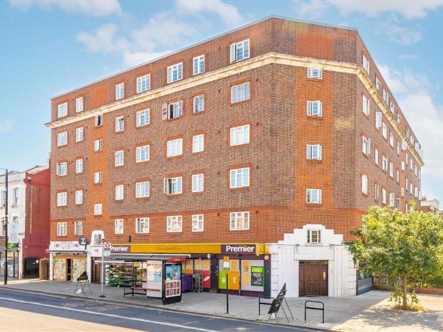 Uxbridge Road, London W12, 2 bed flat to rent, £2,150 pcm | PrimeLocation