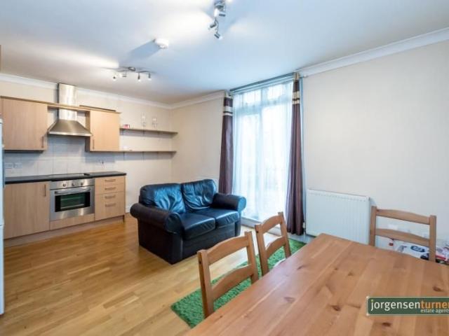 Uxbridge Road, Shepherds Bush W12, 1 bed flat to rent, £1,595 pcm | PrimeLocation