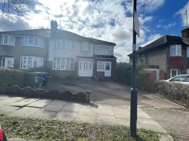 Uxendon Hill, London, HA9 9SH, United Kingdom | Studio apartment for rent #128995145 | Rentberry