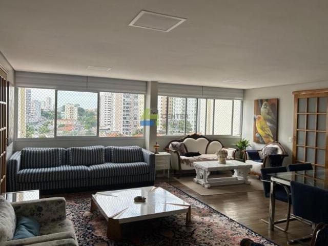 V. da Saúde, 221m², 3dts,1st,2vgs px ao metrô!