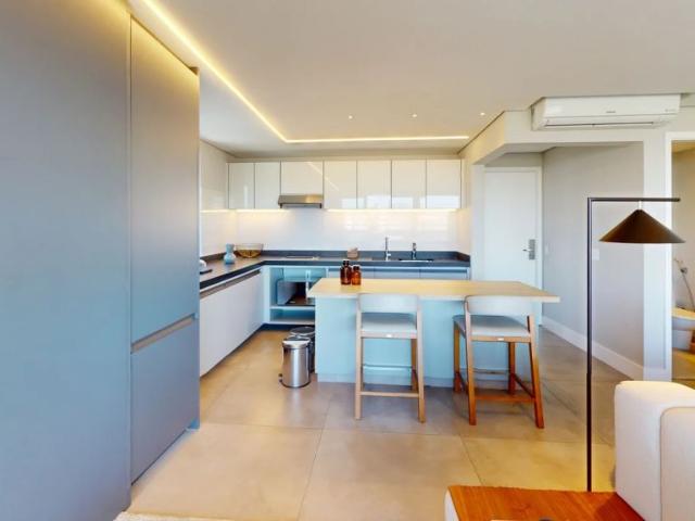 V House