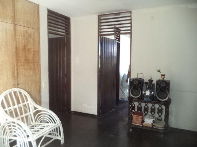V PINZON CASA R. CORONEL JOSE AURELIO CAMARA, 552 FUNDO CORRESPONDENTE RUA HERMINIA BONAVIDES, 453