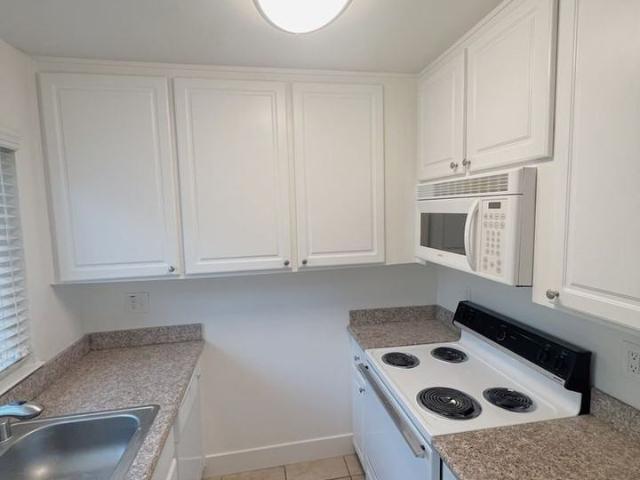 V St 1 Bedroom Apartment for Rent at 2515 V St, Sacramento, CA 95818