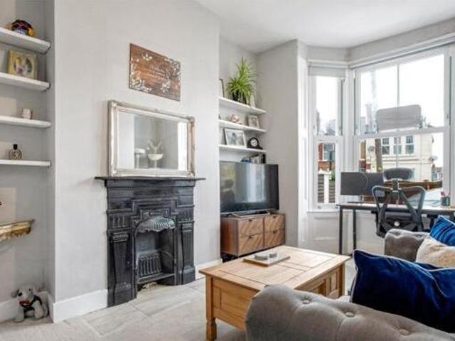 Vant Road, London, 1 Bedroom Apartment
