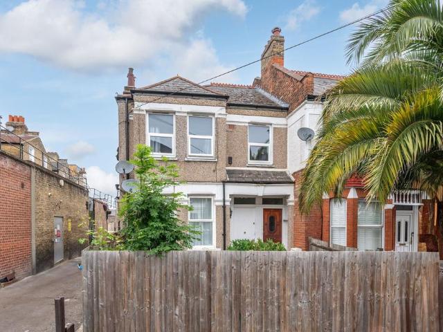 Vant Road, Tooting, London, SW17 1 bed maisonette to rent £1,600 pcm £369 pw