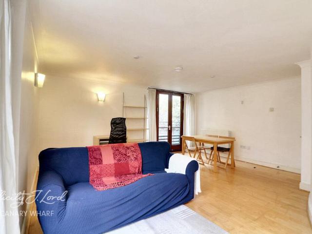 Vantage Mews, London 1 bed apartment to rent £1,800 pcm £415 pw